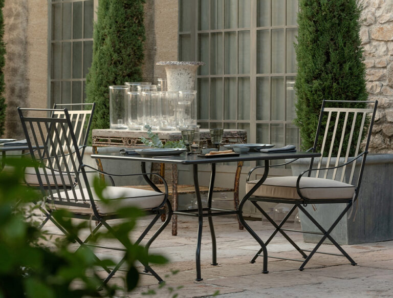 Dining - HERVE BAUME